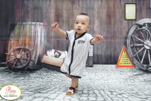 Phim trường chụp ảnh cho bé bối cảnh độc đáo nhất tại Hà Nội